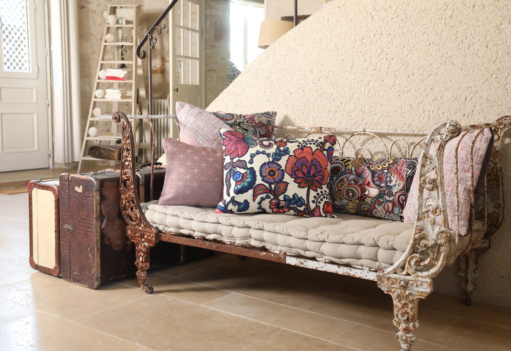 Magazine Maison du Coussin - Le coussin design et couture